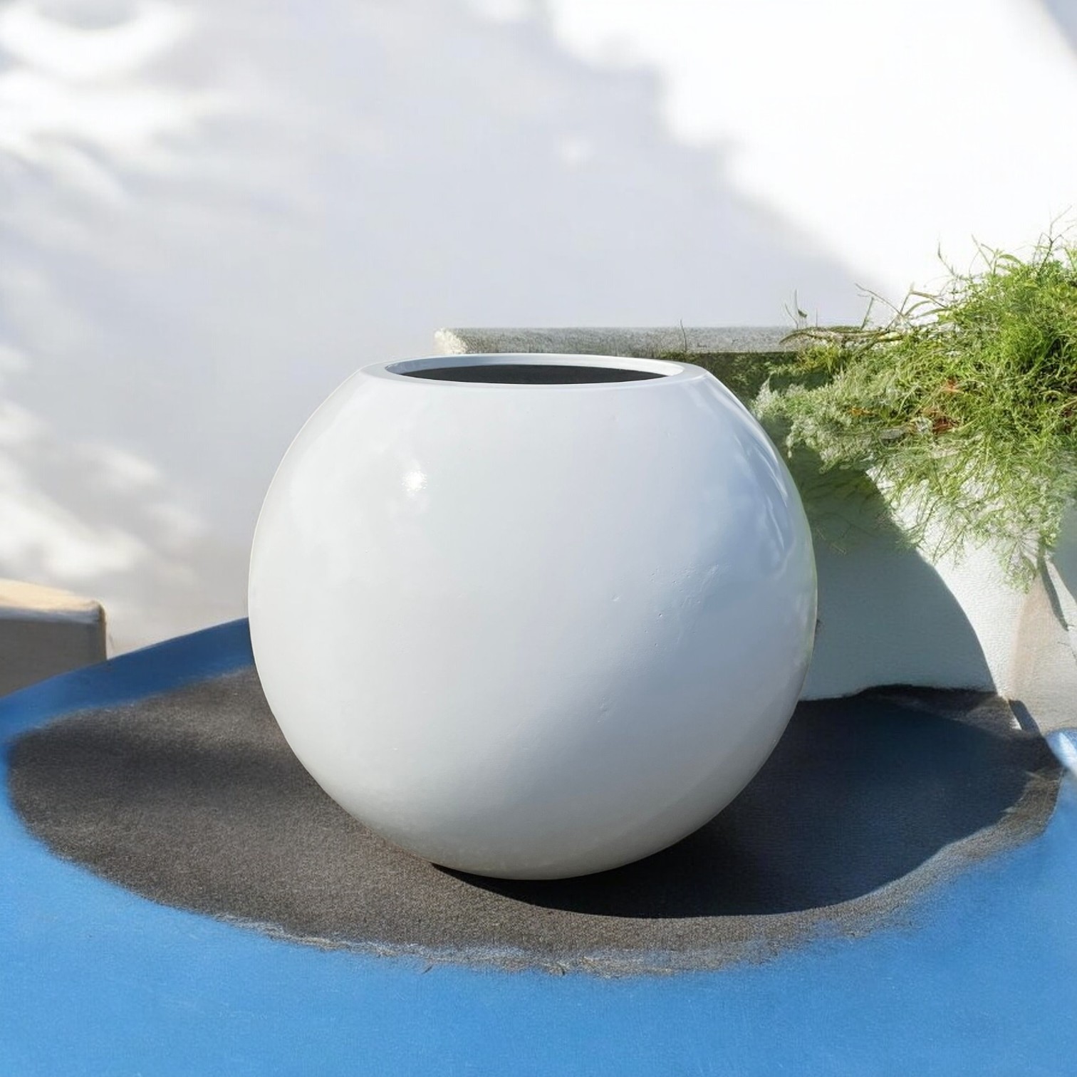 Ball-Shaped Planter